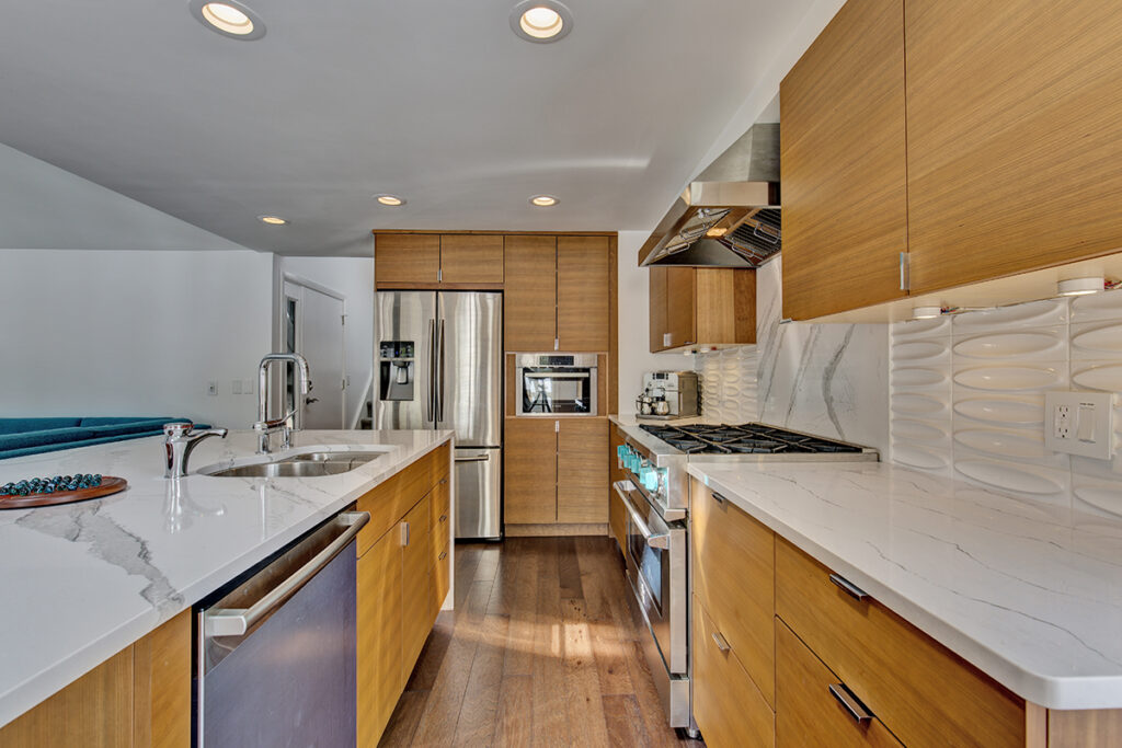 Contemporary Condo Design - Showplace Cabinetry