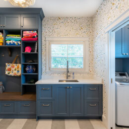 Laundry Butler Pantry - Showplace Cabinetry