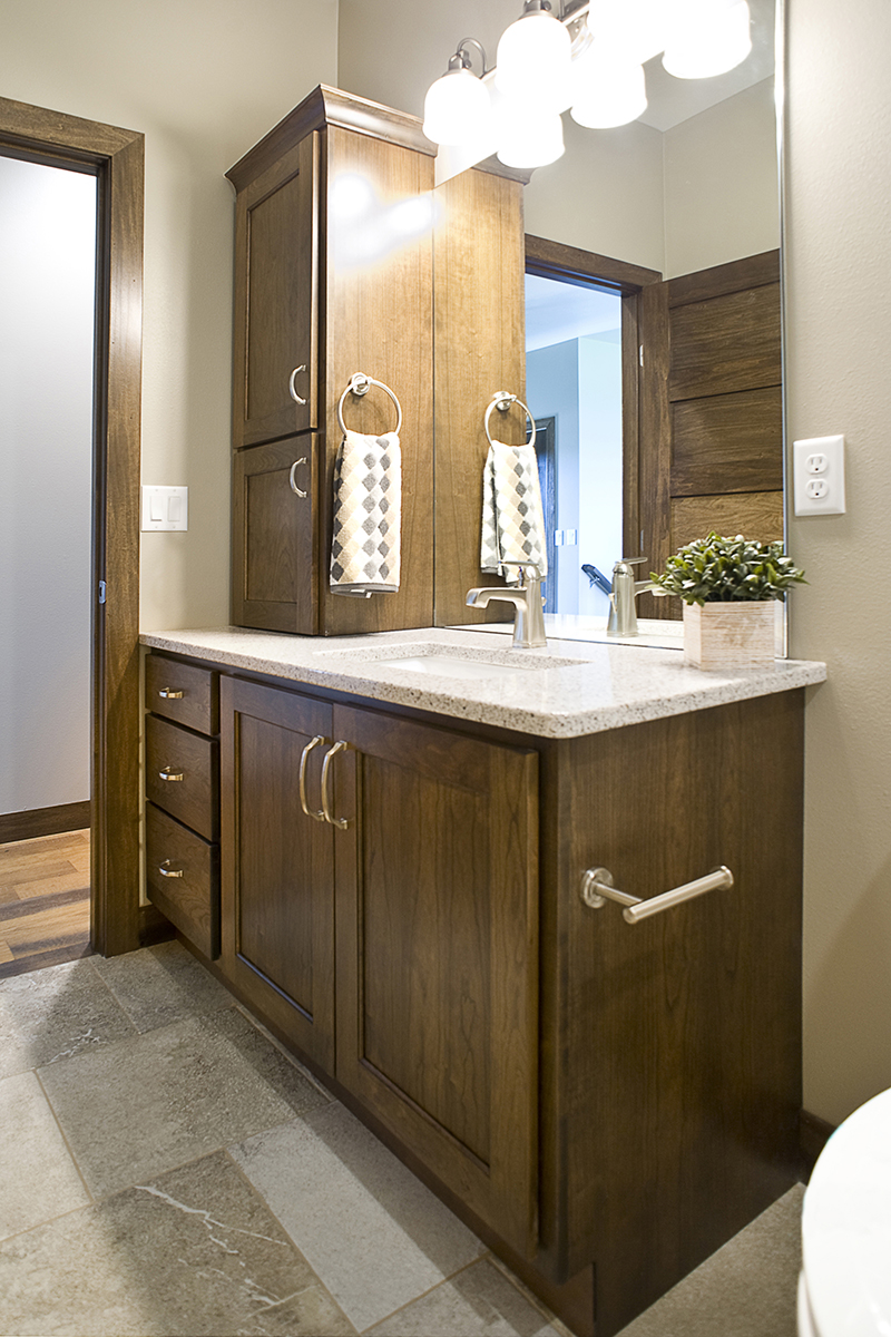 Cherry Wood Stain Interior | Showplace Cabinetry