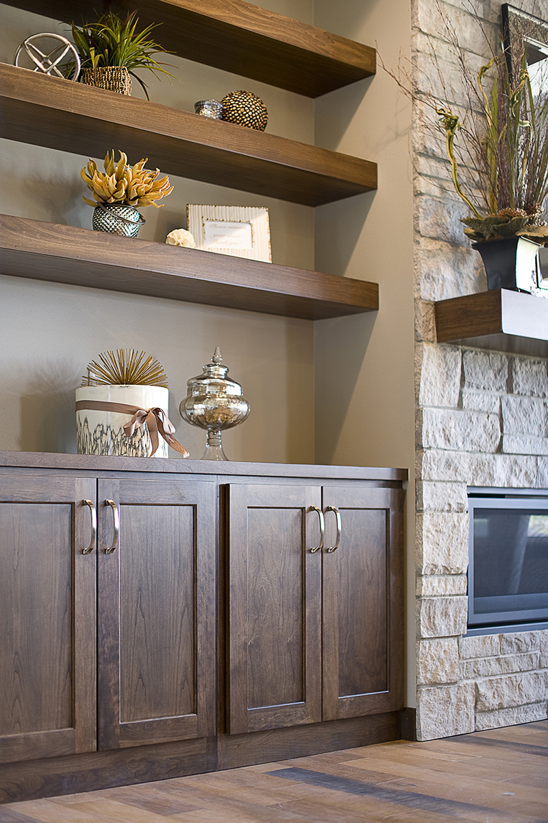 Cherry Wood Stain Interior | Showplace Cabinetry