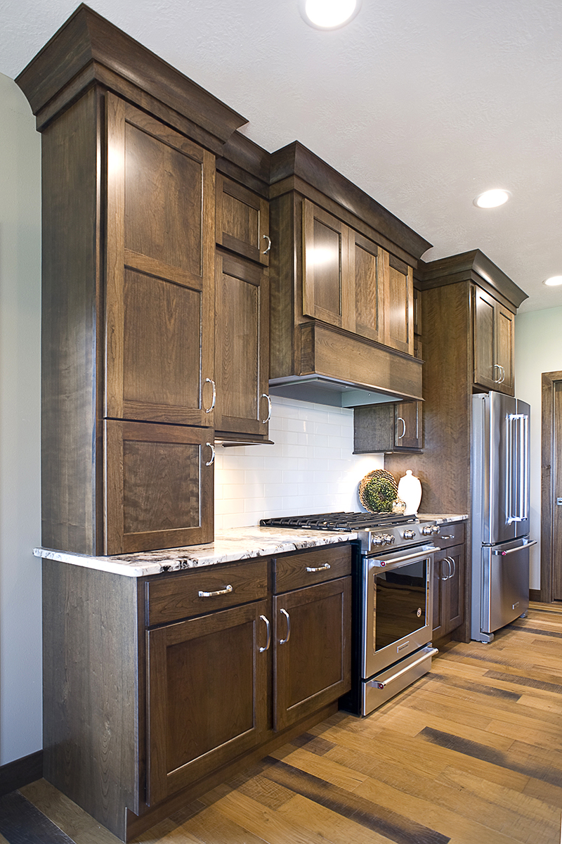 Cherry Wood Stain Interior | Showplace Cabinetry