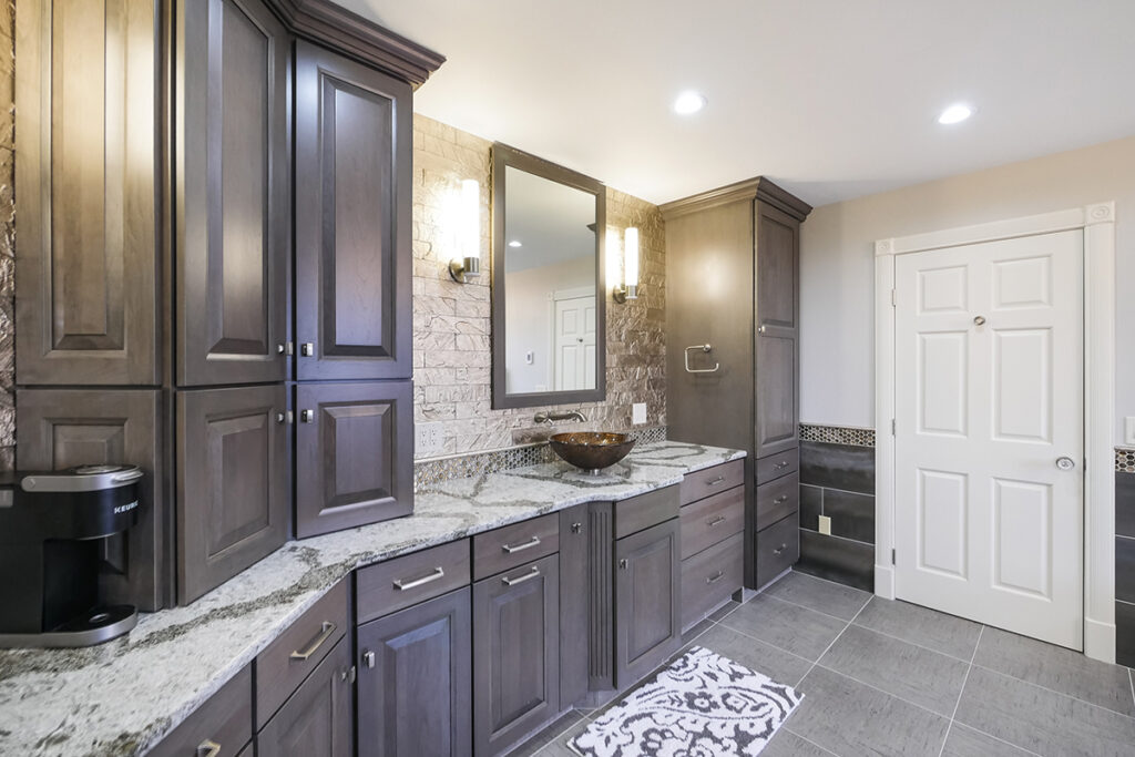 Grand Master Bath - Showplace Cabinetry