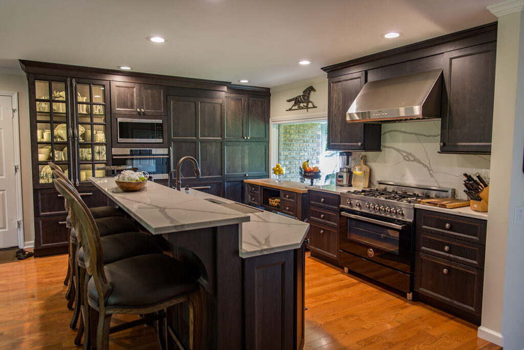 Dark Brown Kitchen Cabinets - Showplace Cabinetry