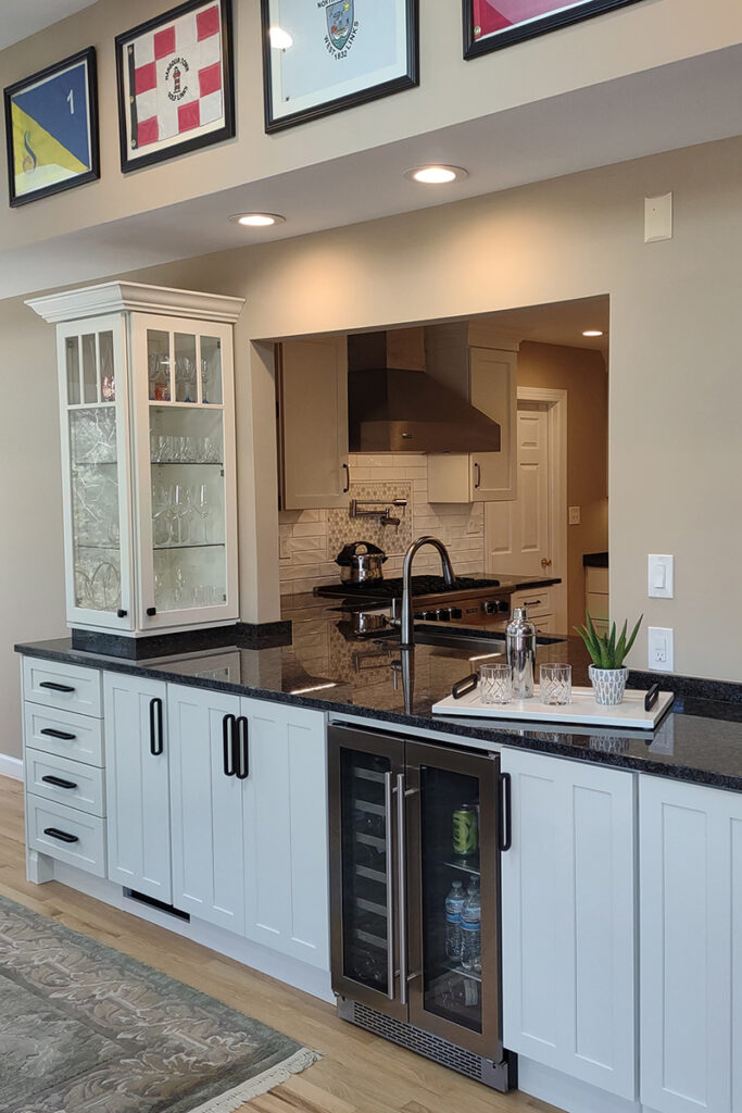 Modern & Functional Kitchen Cabinets - Showplace Cabinetry