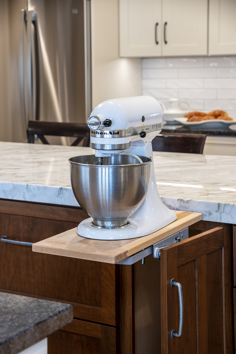 Modern & Functional Kitchen Cabinets - Showplace Cabinetry