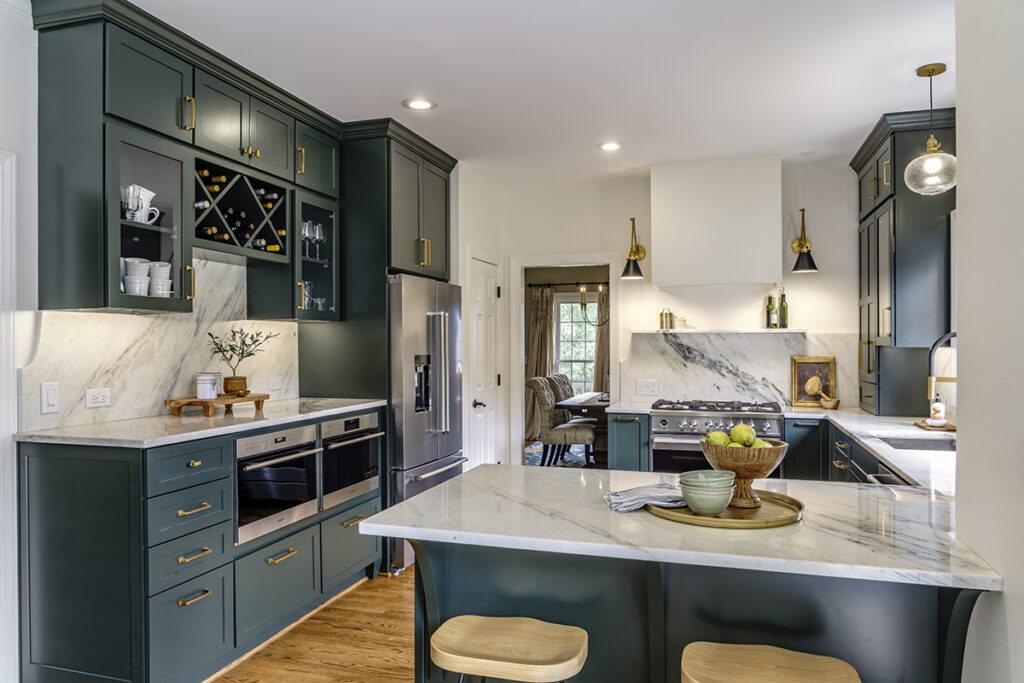Jasper Kitchen - Showplace Cabinetry