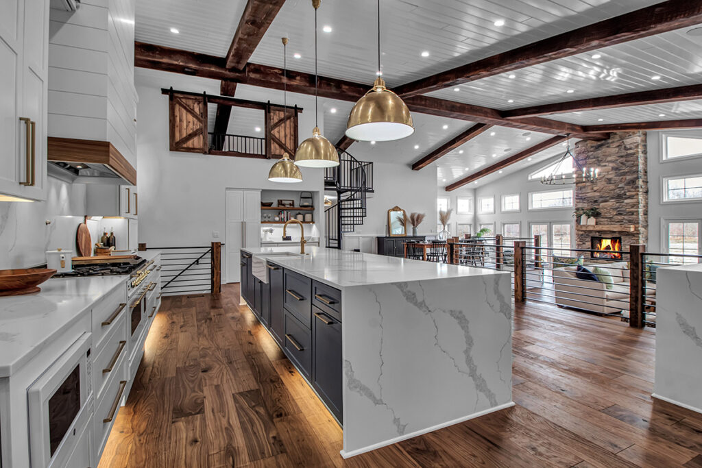 Large Family Kitchen - Showplace Cabinetry