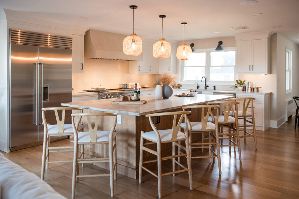 Transitional Style Kitchen - Showplace Cabinetry