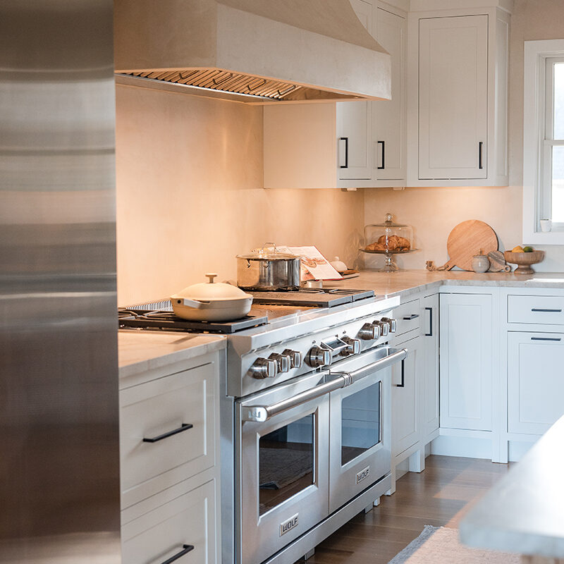 Transitional Style Kitchen - Showplace Cabinetry