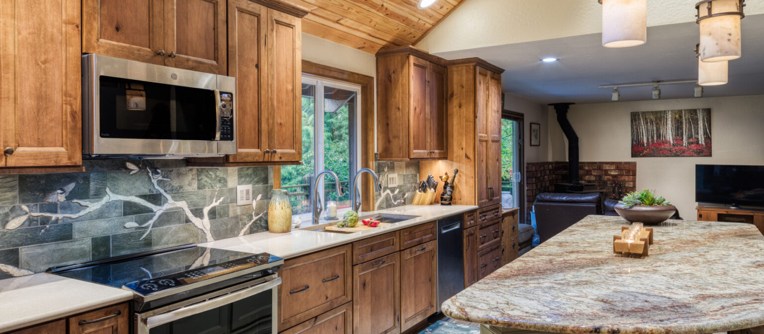 Rustic Wood Cabinets: Warm Wood Tones that add Charm