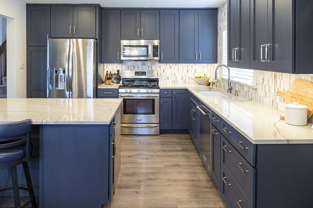 Overflowing With Class - Showplace Cabinetry