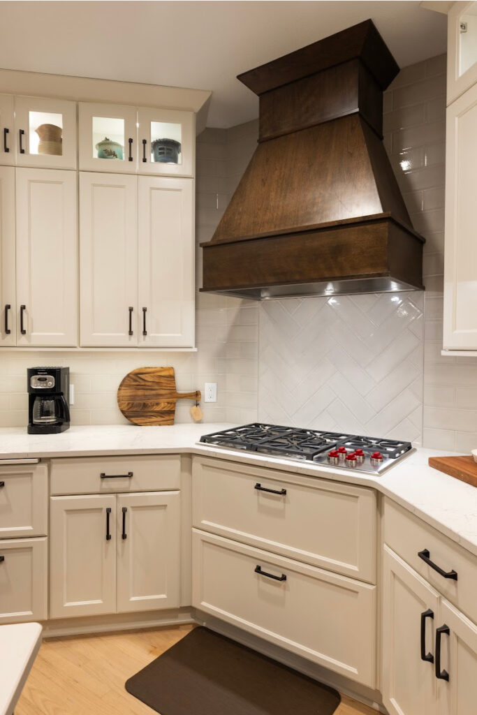 Acute Angled Kitchen Design | Showplace Cabinetry
