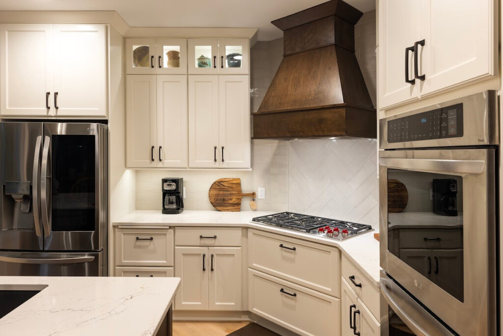 Acute Angled Kitchen Design | Showplace Cabinetry