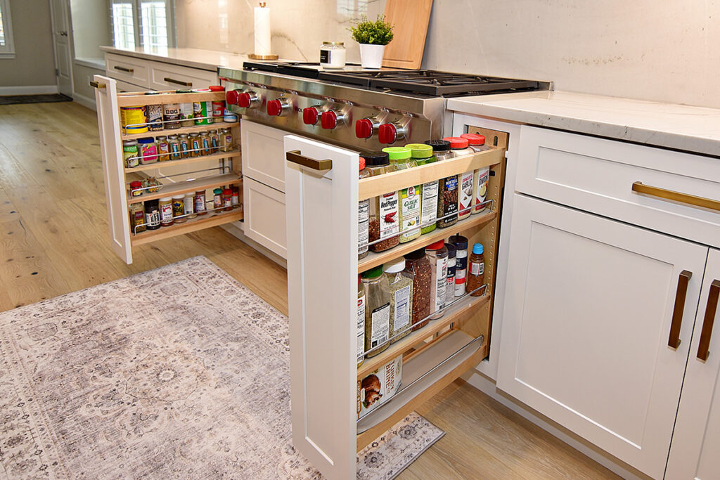 Full Overlay Maple Kitchen Cabinets - Showplace Cabinetry