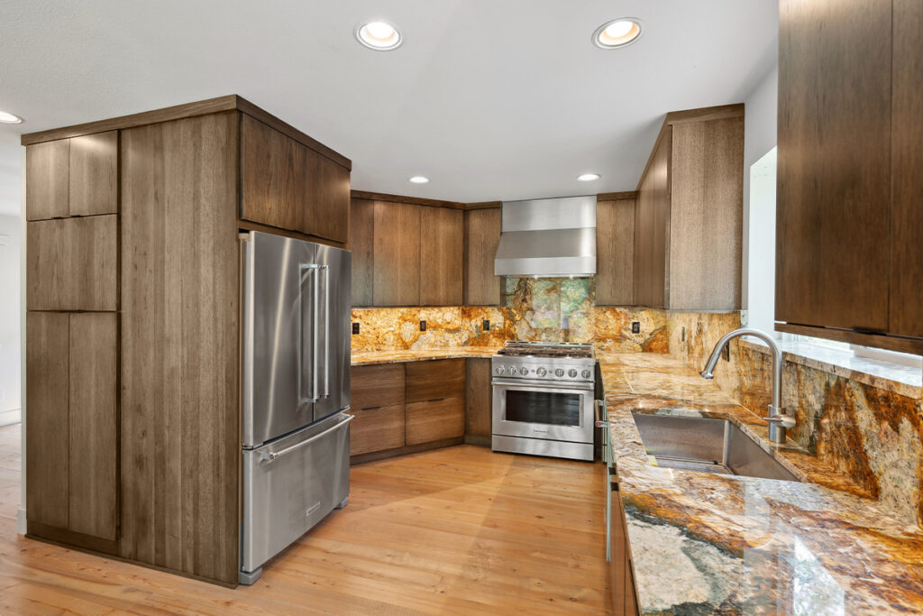 Modern Hickory Kitchen Cabinets