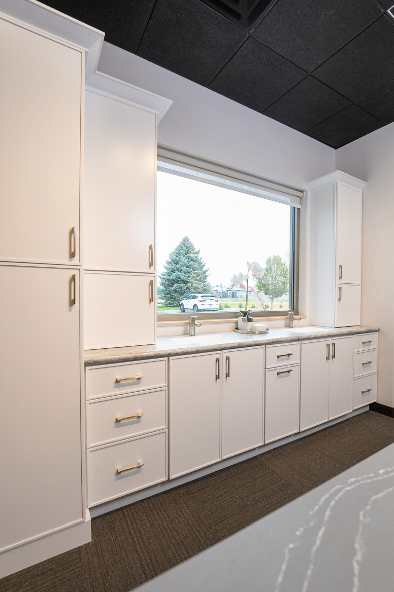 Aspen White Kitchen Cabinets on Showroom Display