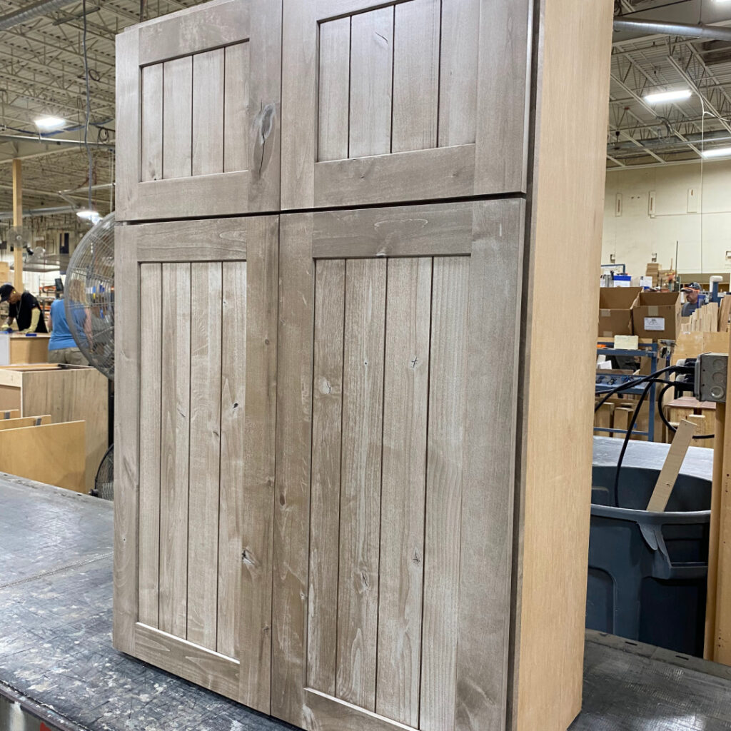 Rustic Wood Cabinets: Warm Wood Tones that add Charm