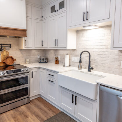 Modern Inset Kitchen - Showplace Cabinetry