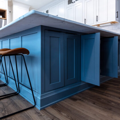 Modern Inset Kitchen - Showplace Cabinetry