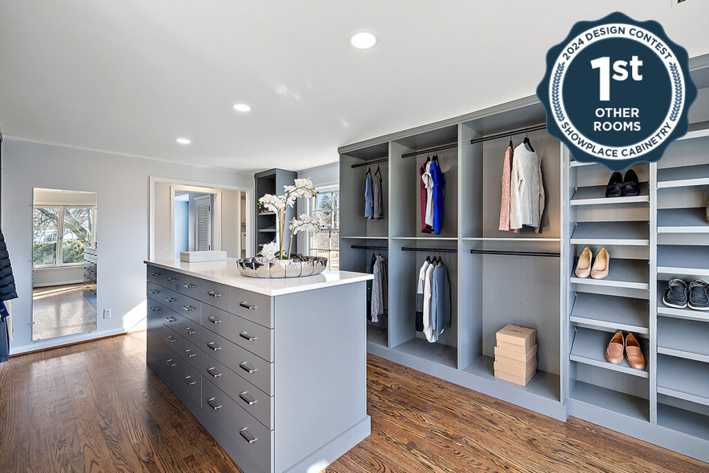 Walk-In Closet With Island Cabinets - Ensuite Dressing Room