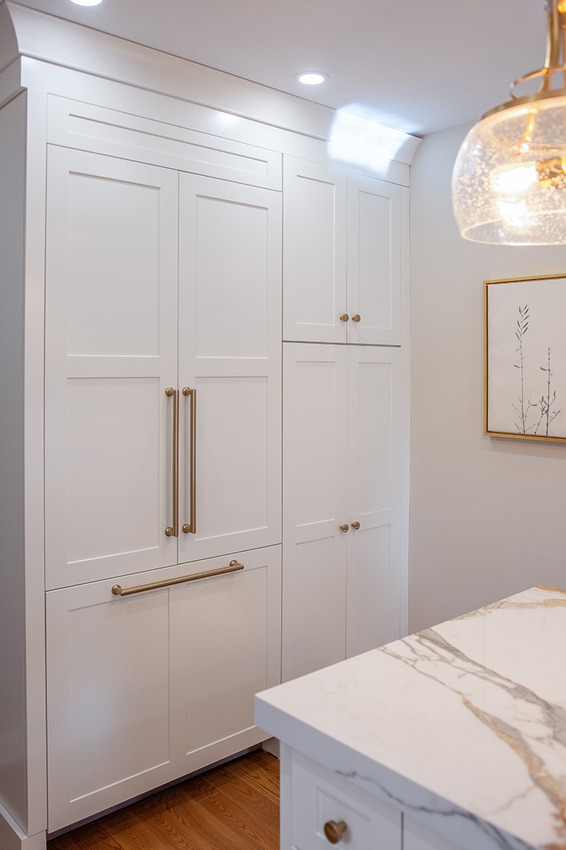 Small Transitional Kitchen Design - Showplace Cabinetry