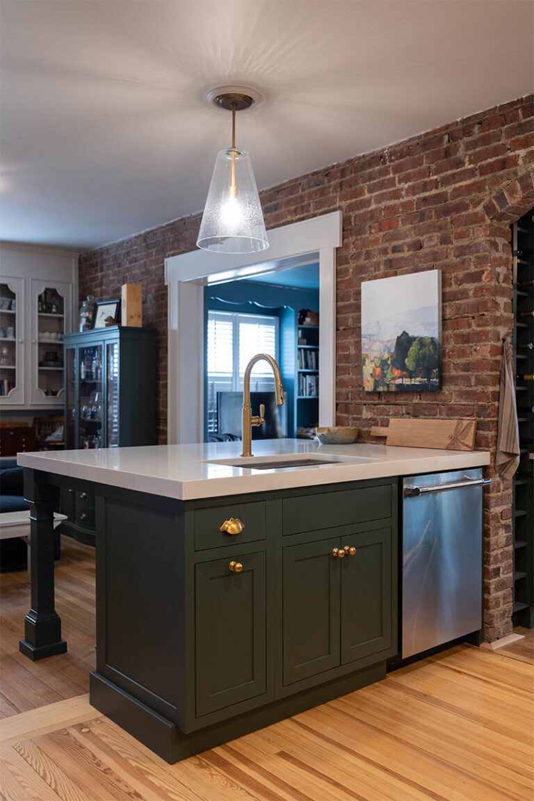Cranbury Kitchen - Showplace Cabinetry