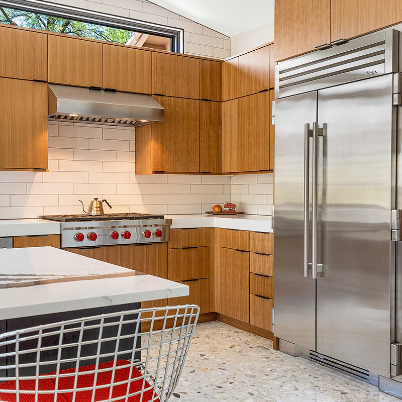 Frameless Cherry Kitchen Cabinets - Showplace Cabinetry